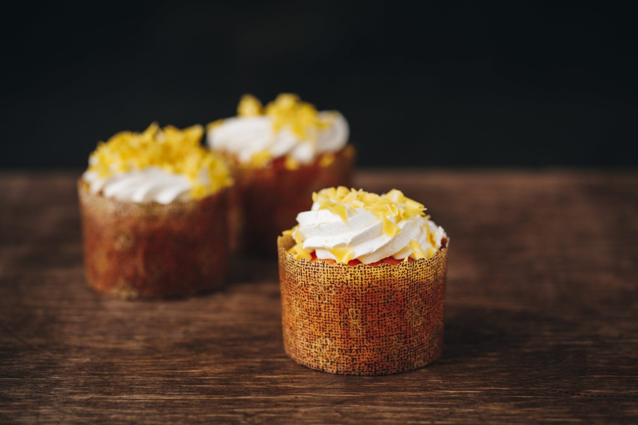 Muffins & Cupcakes - Dudok Patisserie