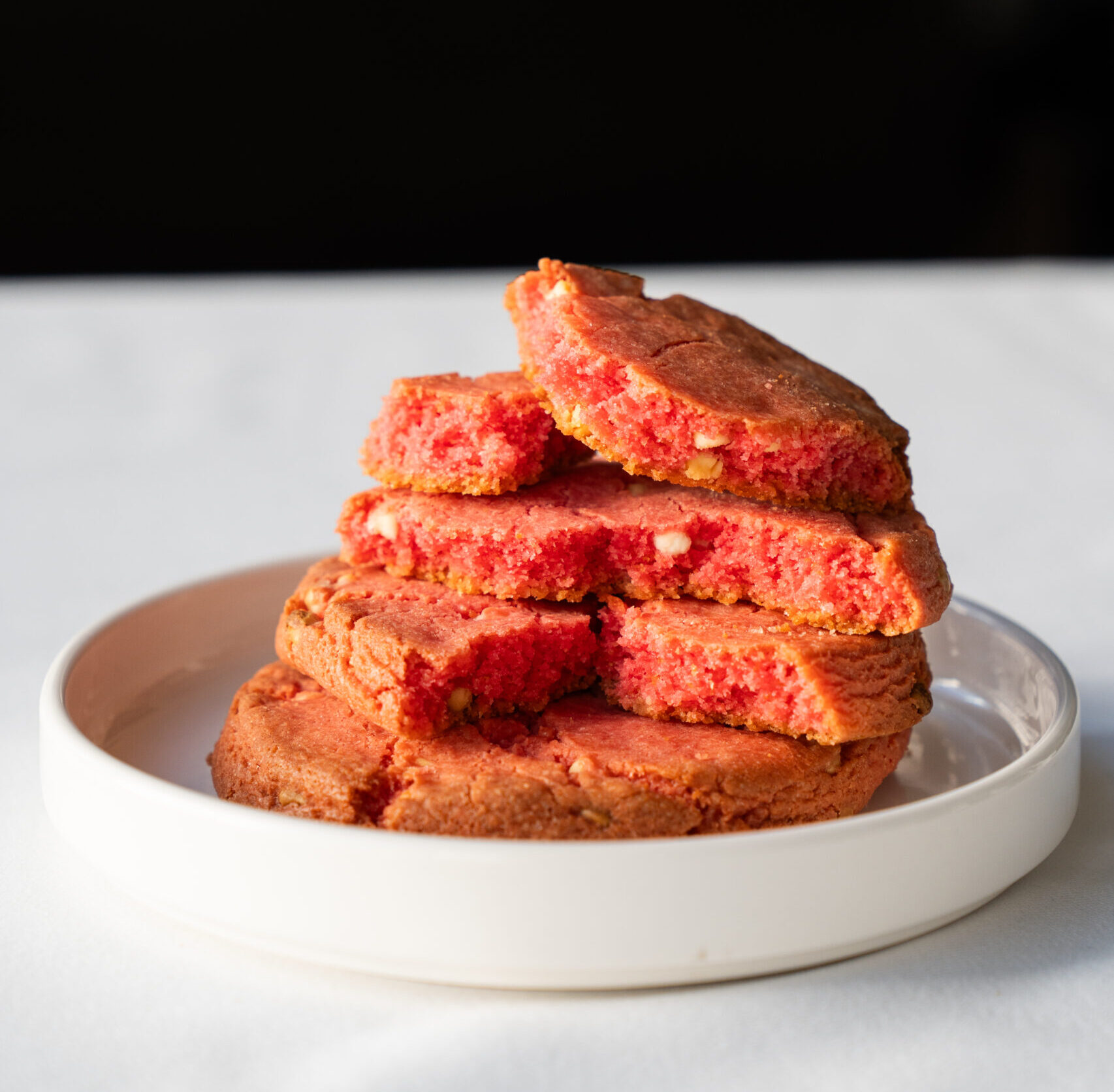 Red velvet cookie - Dudok Patisserie